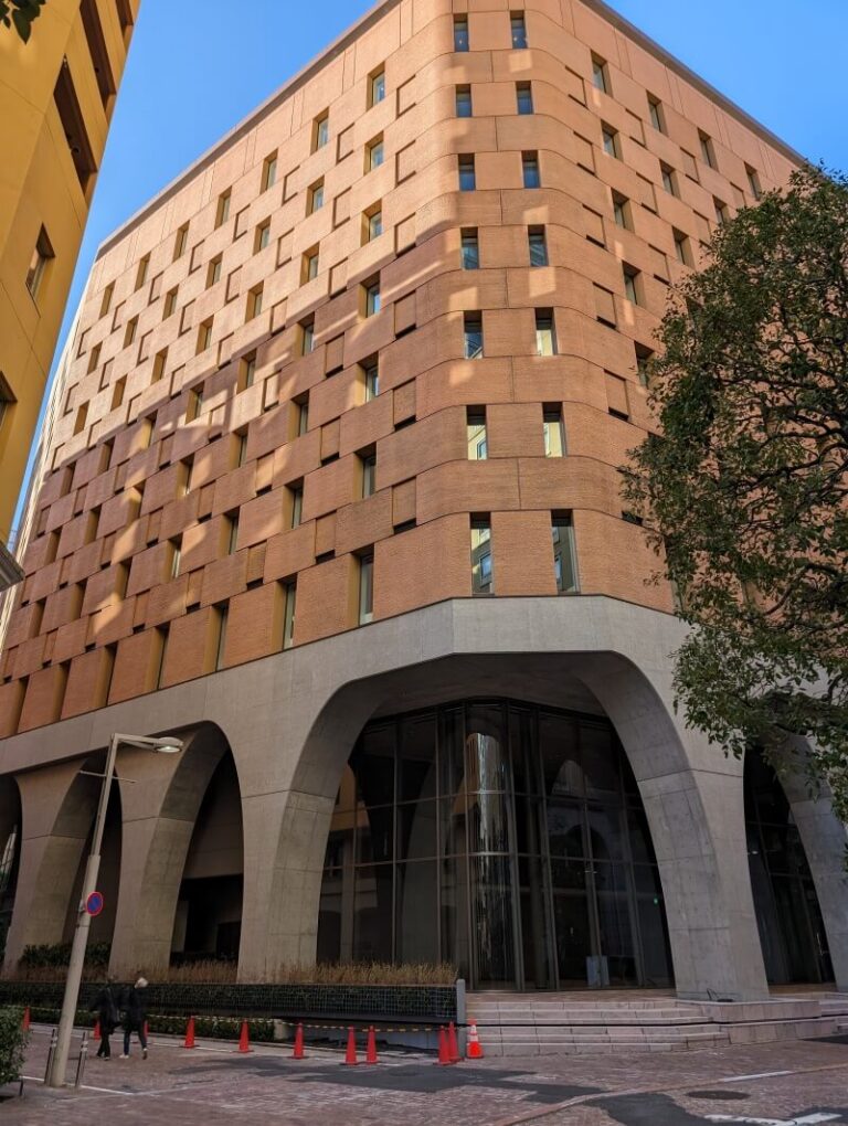 完成してた、9階51m「富士ソフト汐留オフィス」の様子 2024年3月撮影 - 再開発調査兵団